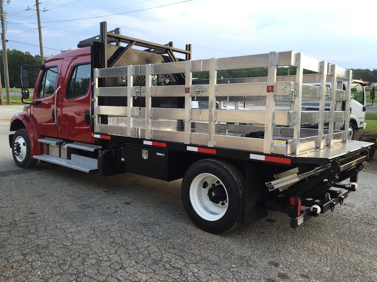 Heavy Duty Platform Truck & Beds | Heavy Duty Flatbed & Service Truck ...